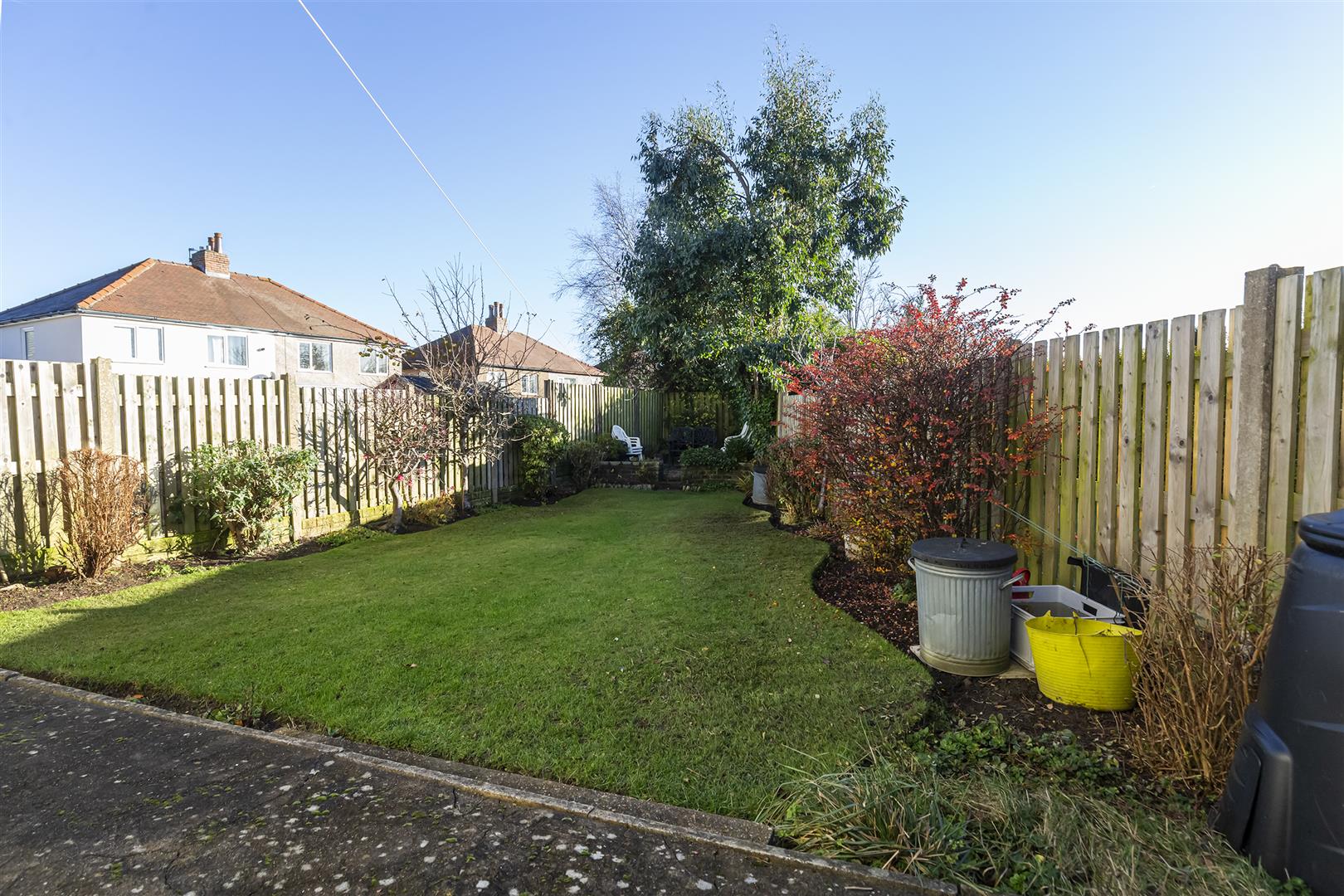 House - Semi-Detached : Burniston Drive, Oakes, Huddersfield